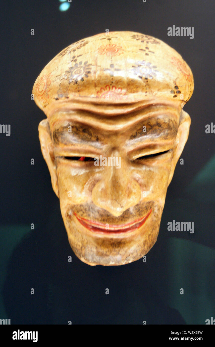 Chinese head hi-res stock photography and images - Alamy