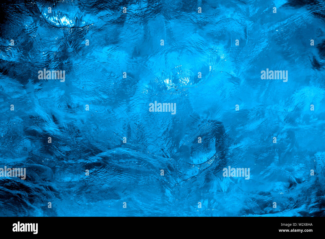 Photo background Beautiful blue transparent sea water Stock Photo - Alamy