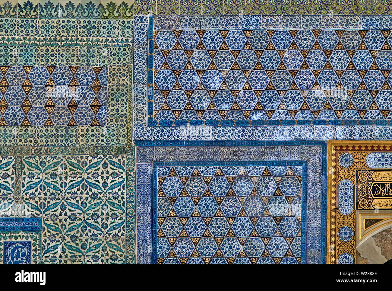 Classical oriental design detail on tiled wall at Topkapi Palace in ...