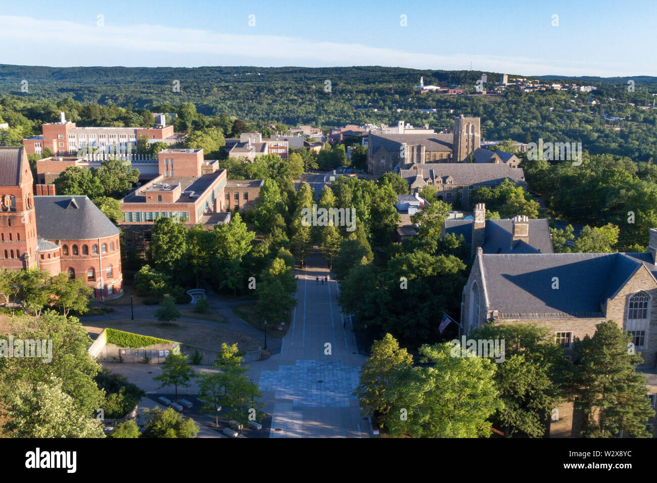 Ivy league university town hi-res stock photography and images - Alamy