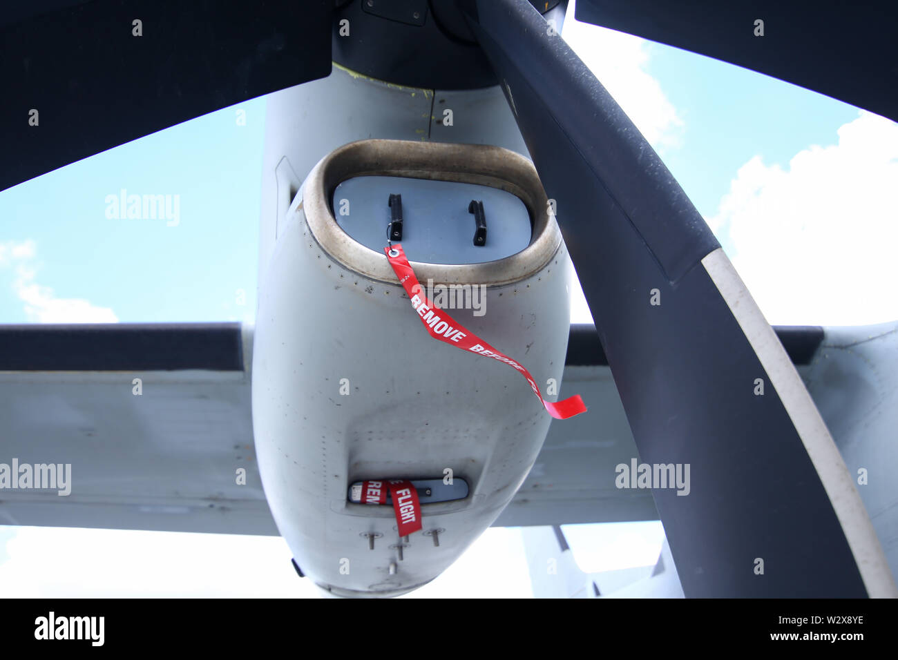 Remove before flight safety warning ribbon on the engine air intake ...