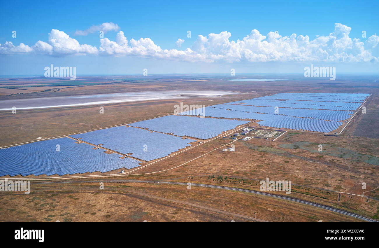 China solar power plant hi-res stock photography and images - Alamy