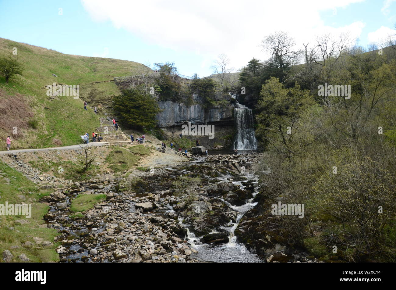 Ingleton falls trail hi-res stock photography and images - Alamy