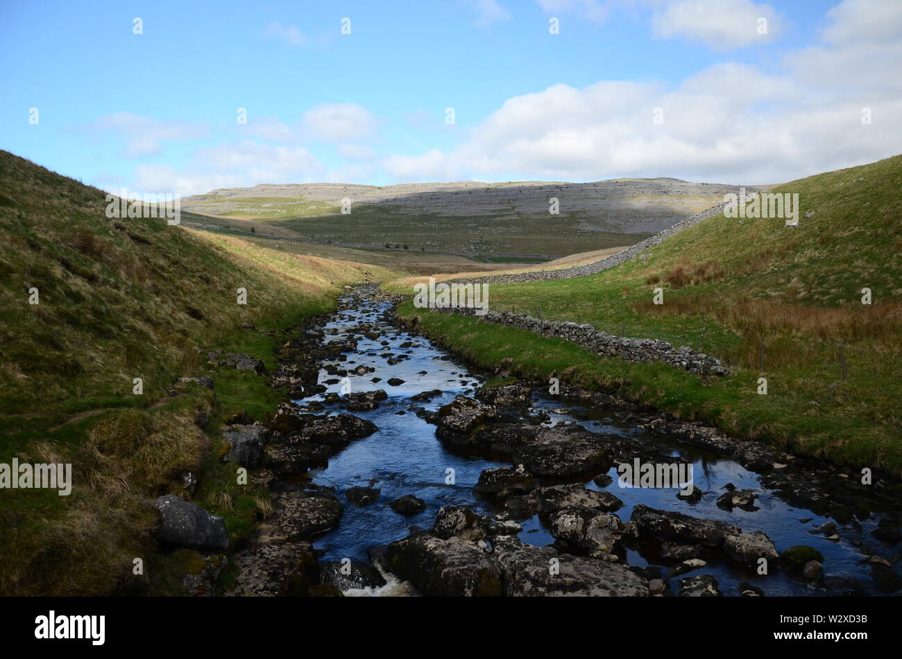 Ingleton scenery company hi-res stock photography and images - Alamy