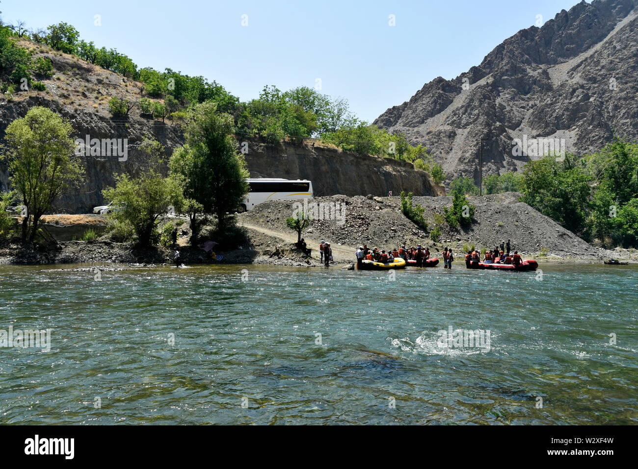 Zayandeh rood (Zayanderud), Garm dareh, Esfahan, Iran, June 28, 2019 ...