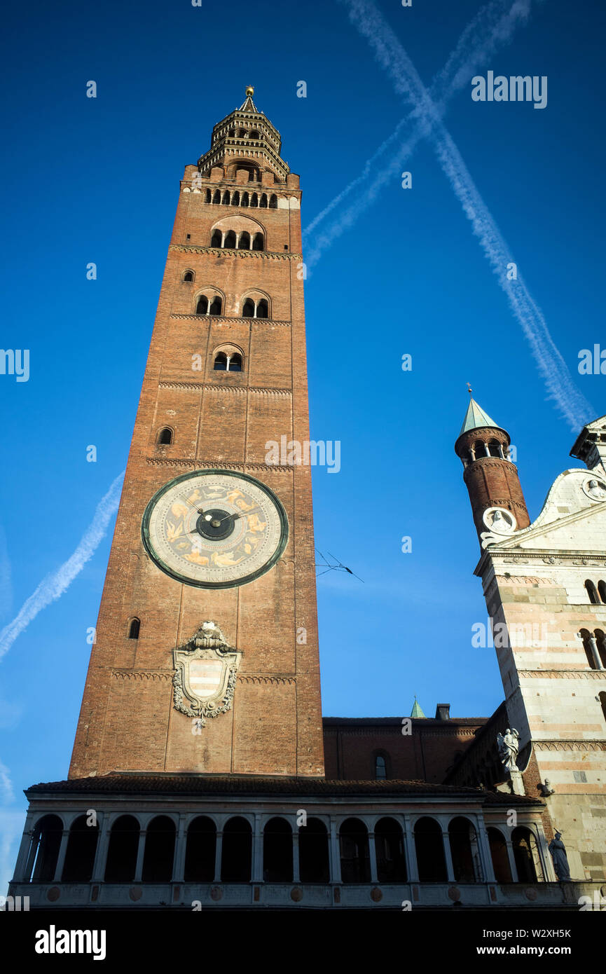 Torrazzo tower hi-res stock photography and images - Alamy