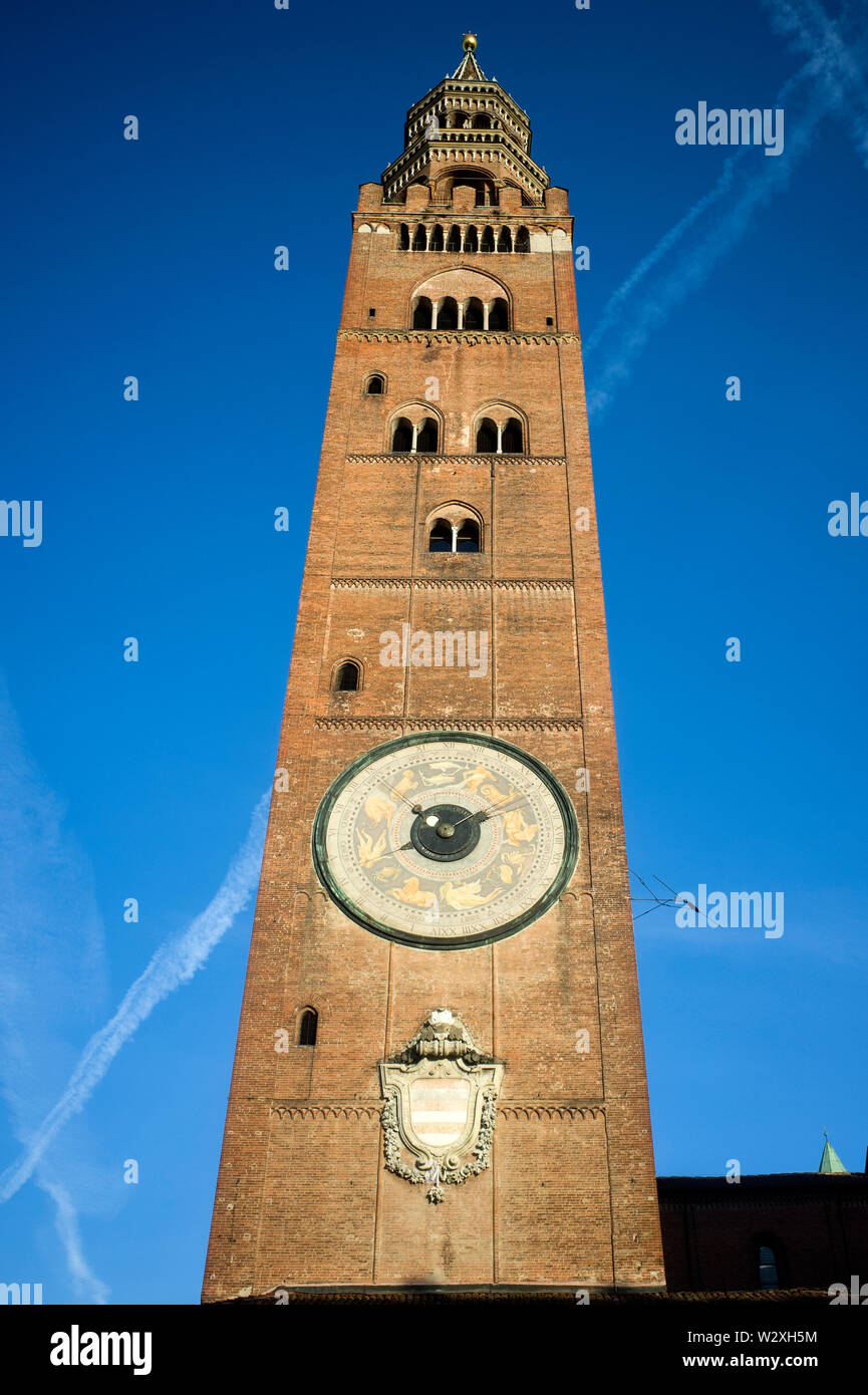 Cremona torrazzo hi-res stock photography and images - Alamy