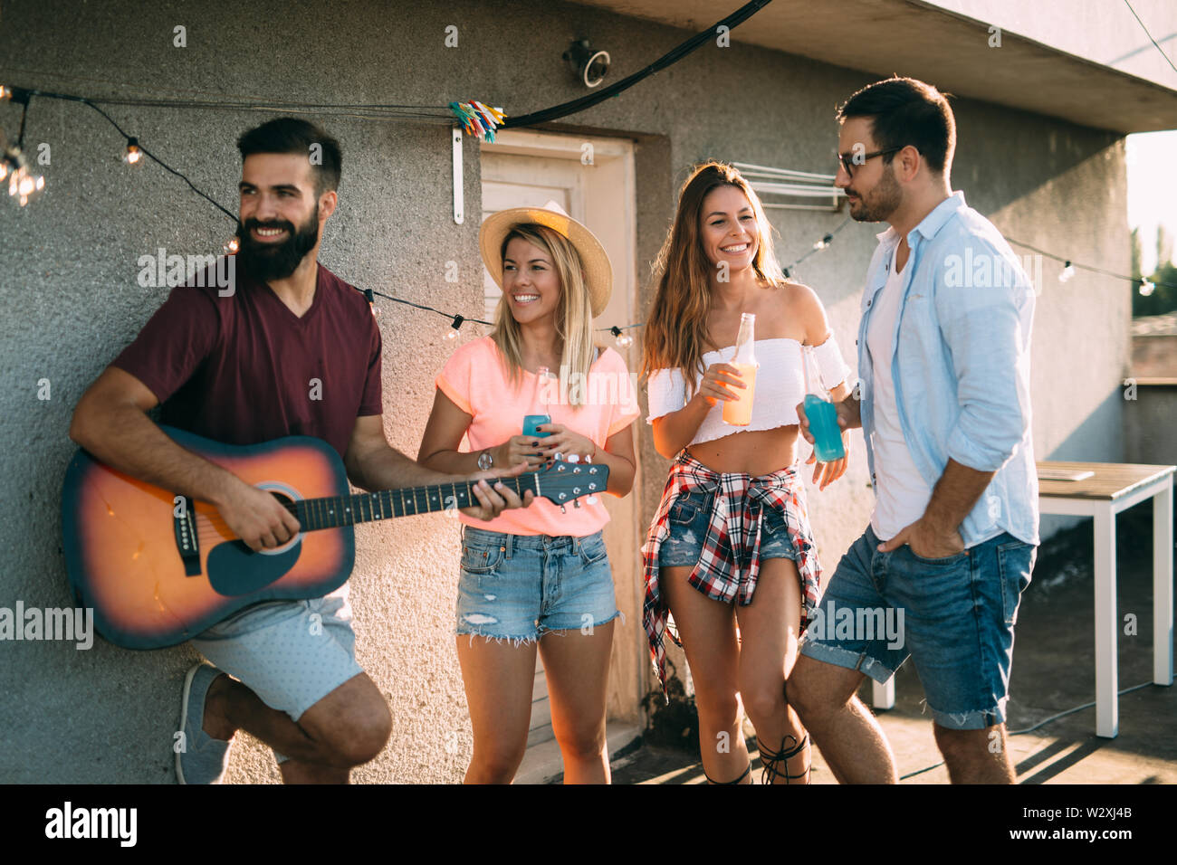 Havinf hi-res stock photography and images - Alamy