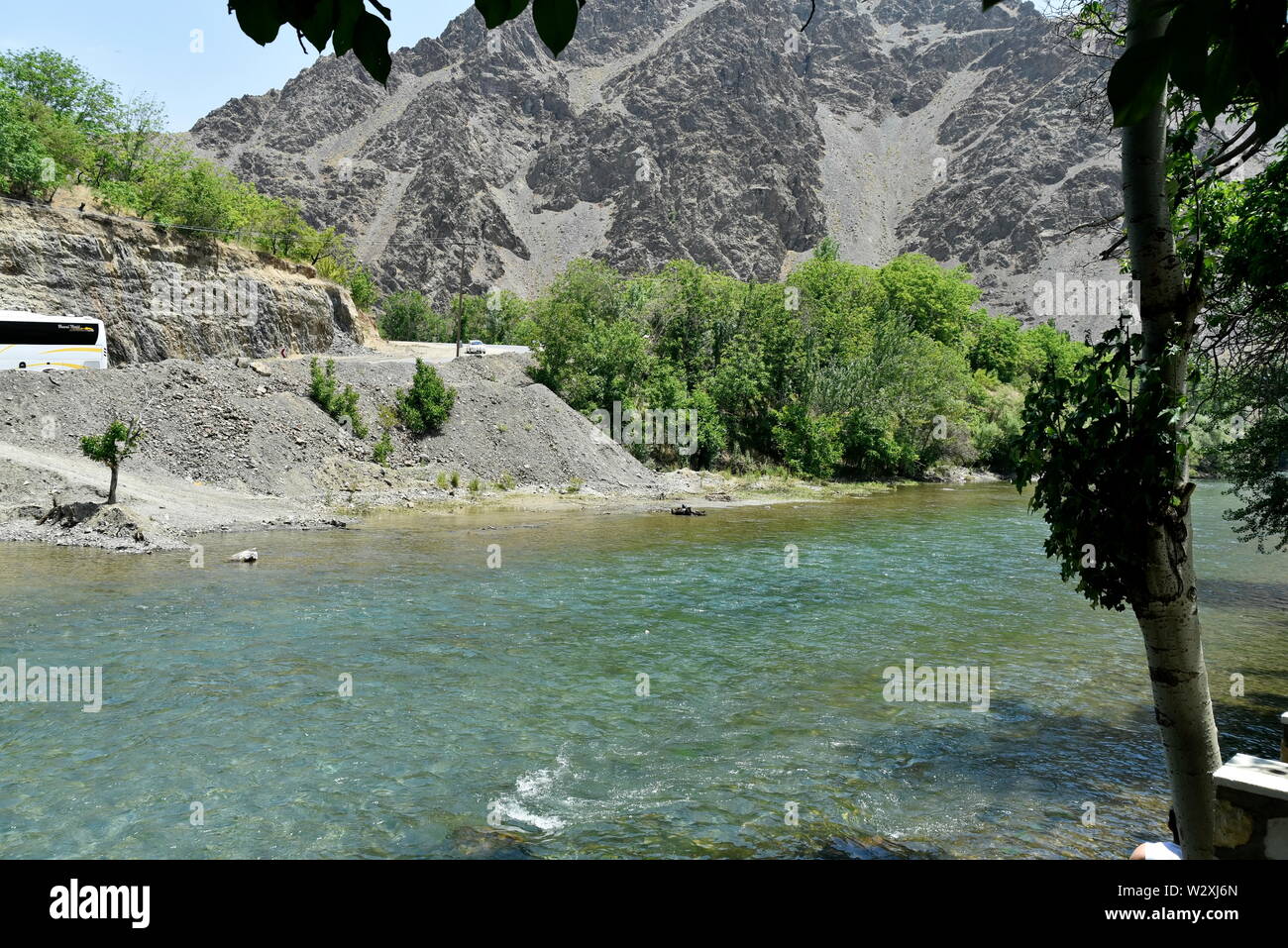 View of Zayandeh rood (Zayanderud), Esfahan, Iran at the day Stock ...
