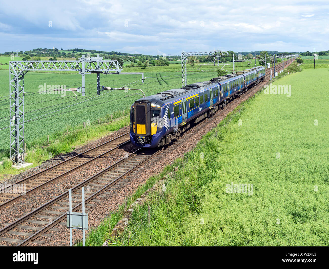 Class 385 scotrail hi-res stock photography and images - Alamy