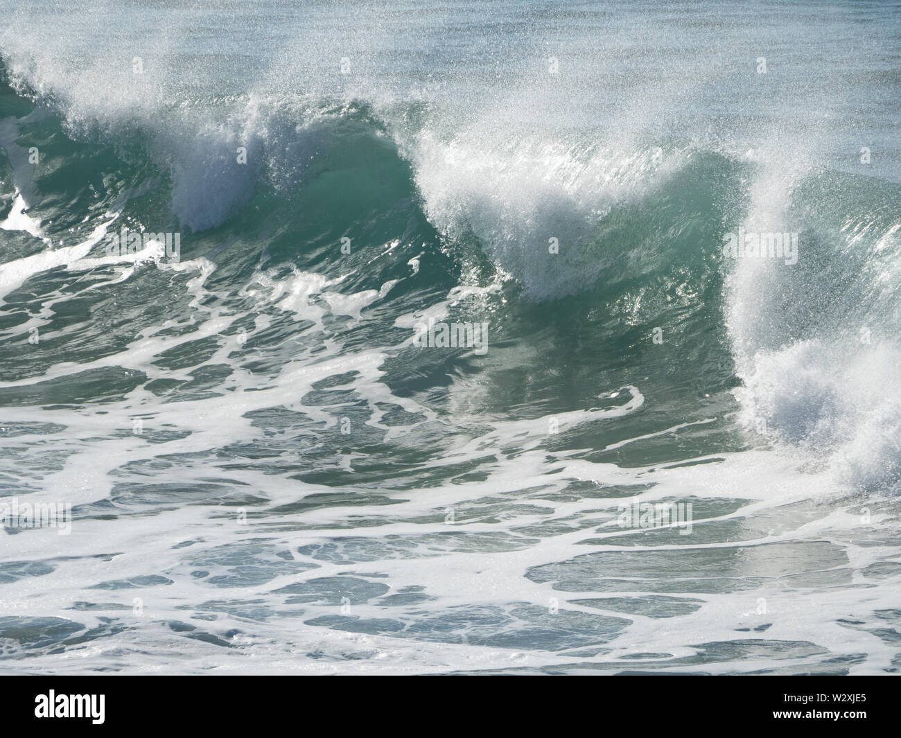 Shining tidal waves hi-res stock photography and images - Alamy