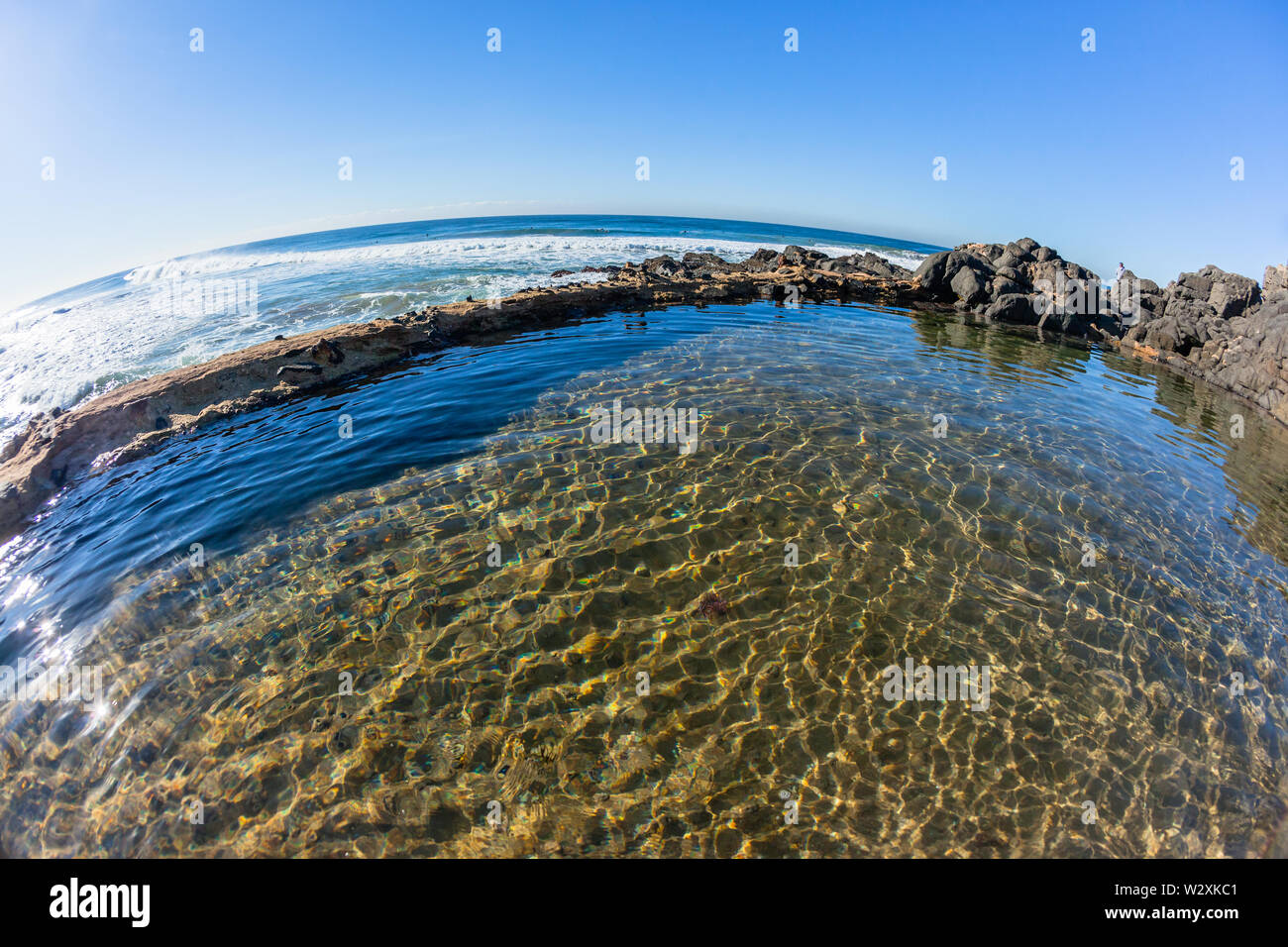 Curved swimming pool hi-res stock photography and images - Alamy