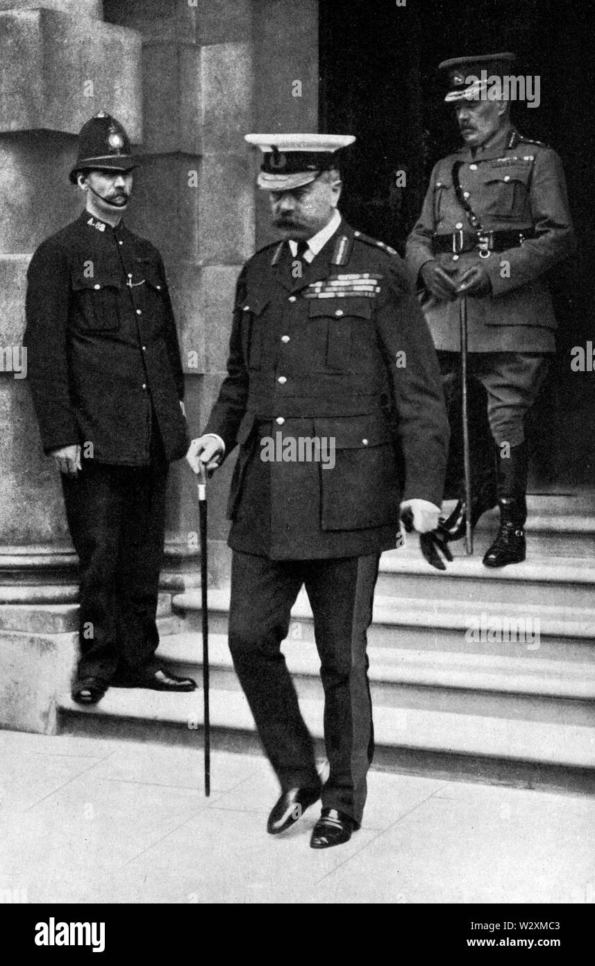 Kitchener face hi-res stock photography and images - Alamy