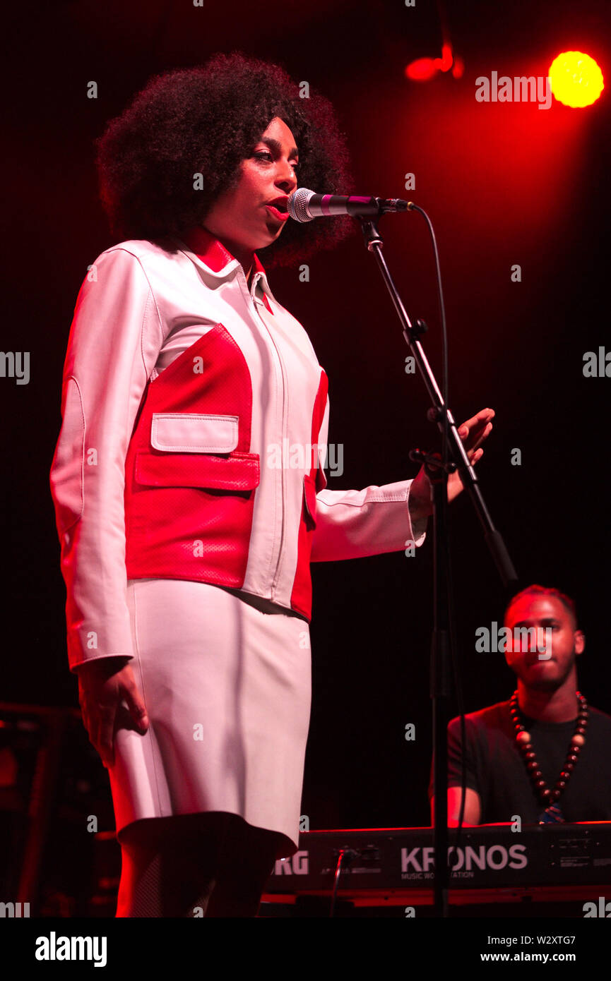 Celeste Singer High Resolution Stock Photography and Images - Alamy