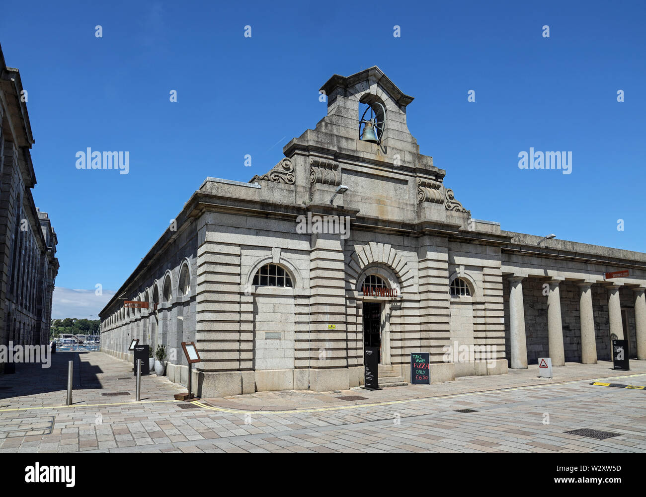Sea Water Splash Columns High Resolution Stock Photography and Images ...