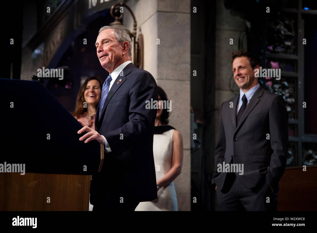 New York Mayor Michael Bloomberg visits the NBC studios at 30 ...