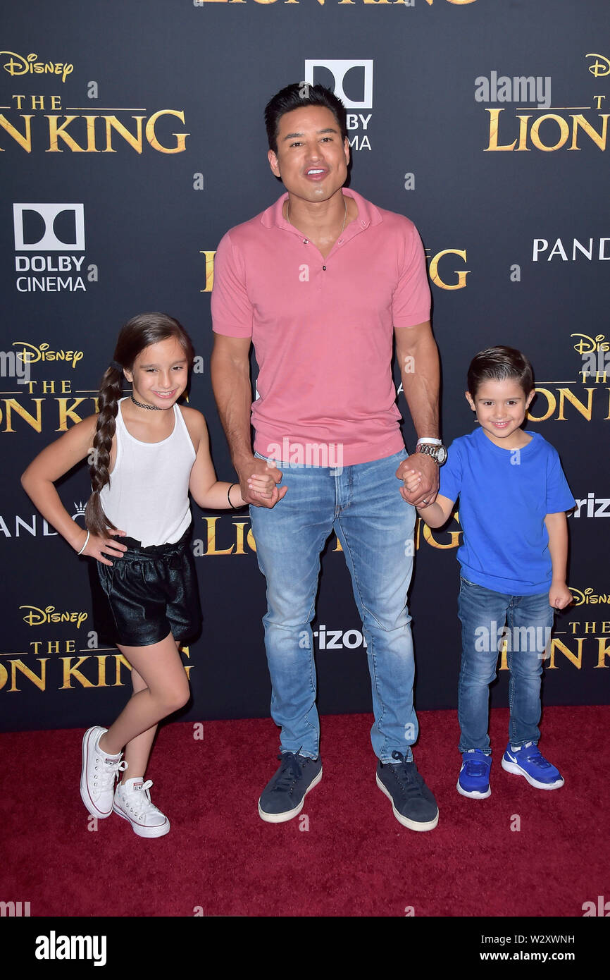 Mario Lopez with daughter Gia and son Dominic at the world premiere of ...