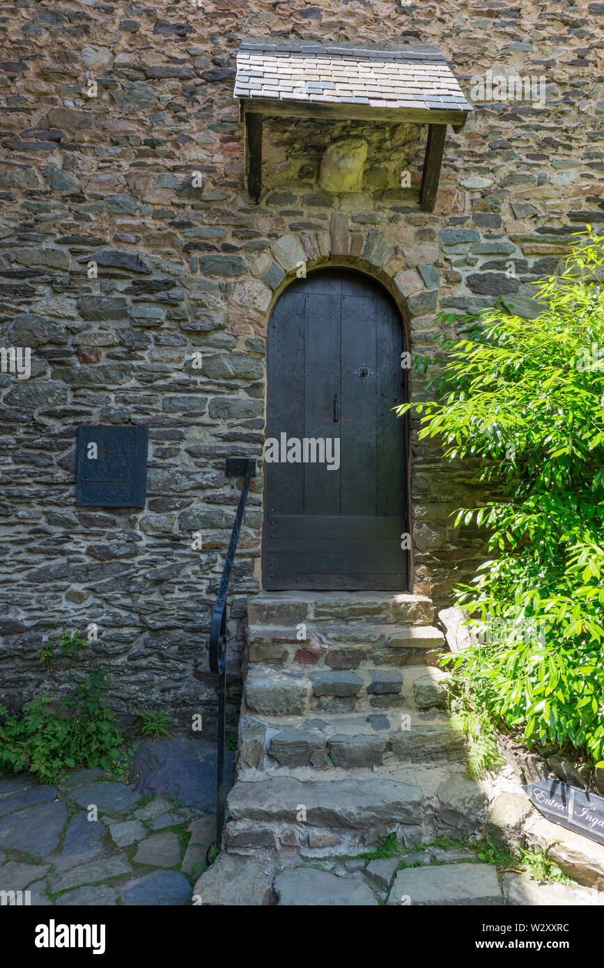 Burg reinhardstein hi-res stock photography and images - Alamy