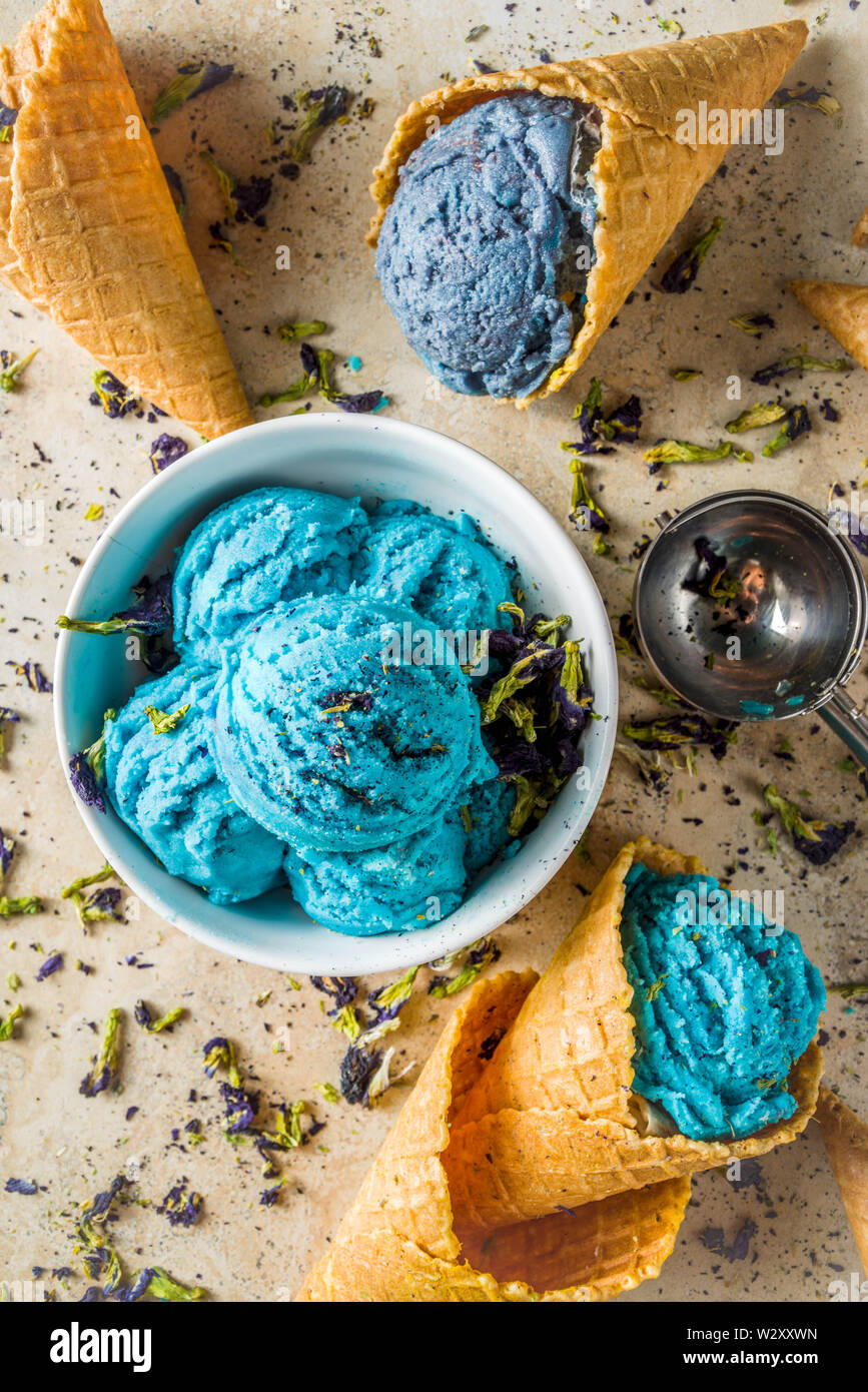 Trendy Color Changing Ice Cream with blue flowers powder, Butterfly Pea ...
