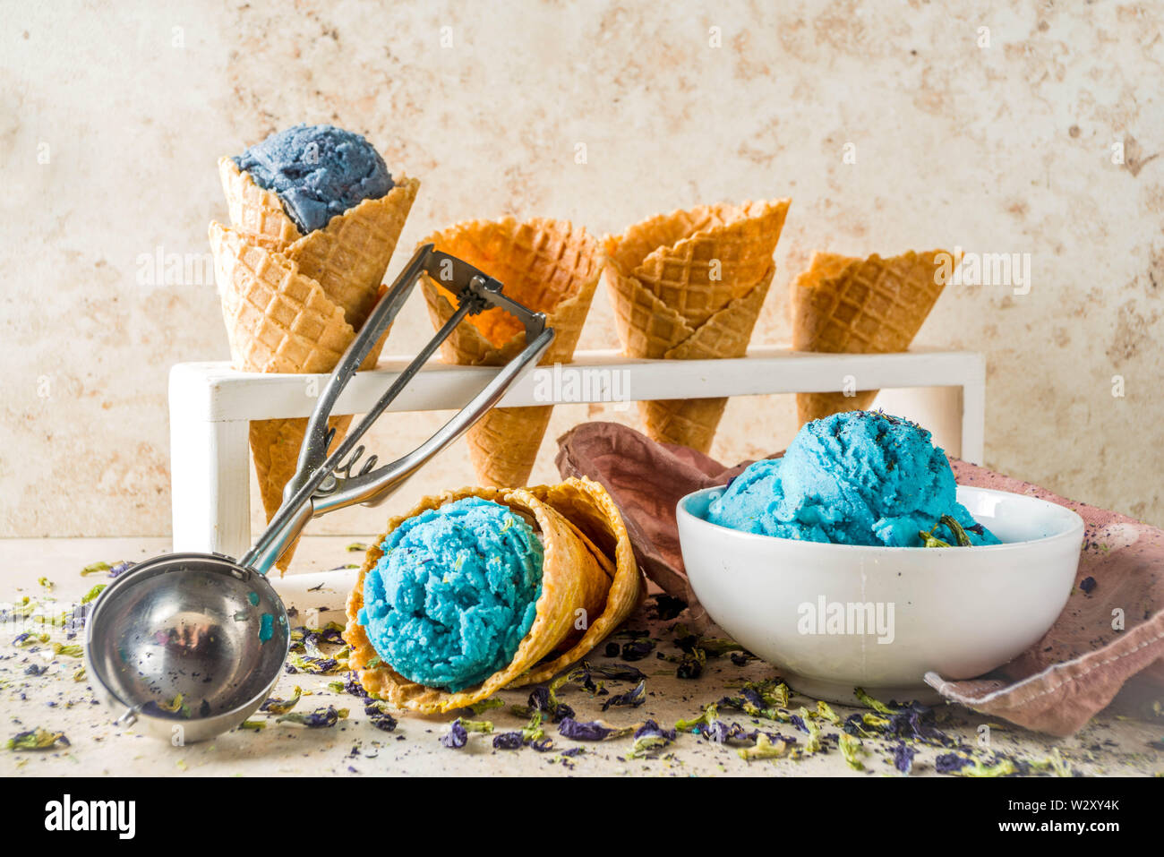 Trendy Color Changing Ice Cream with blue flowers powder, Butterfly Pea ...