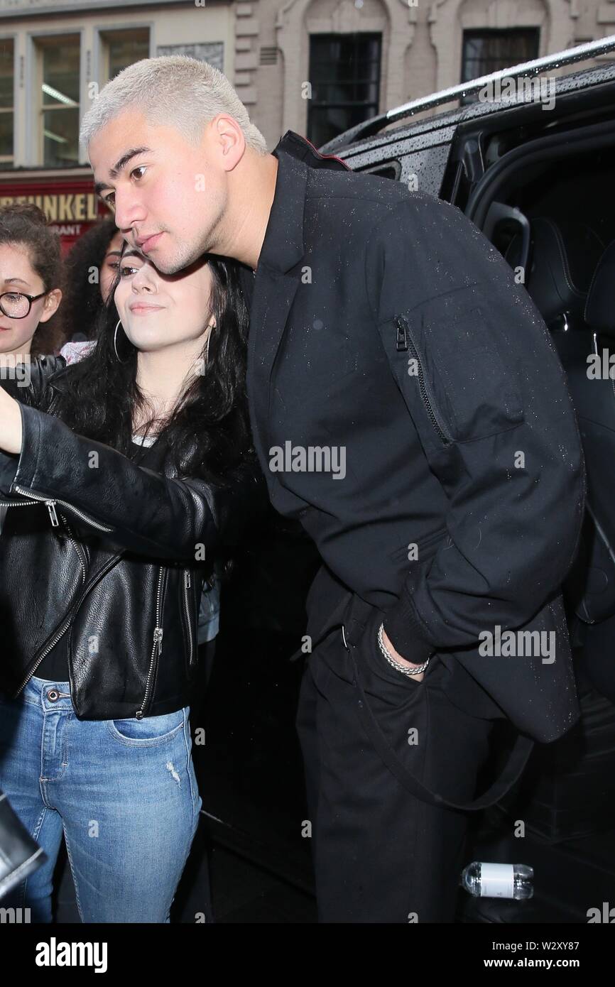 Five Seconds of Summer seen greeting fans as they leave Global studios ...