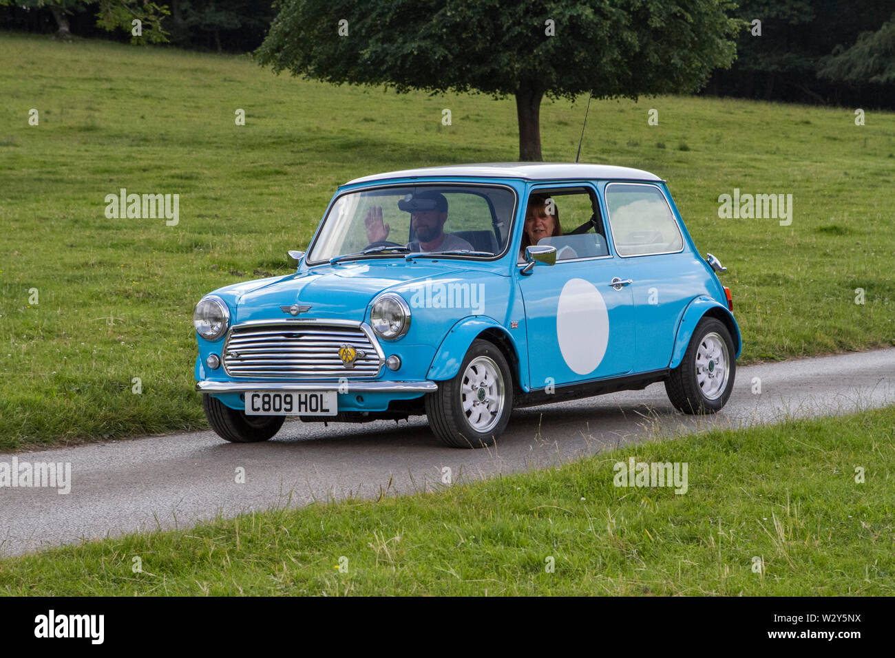 Mini classic blue car hi-res stock photography and images - Alamy