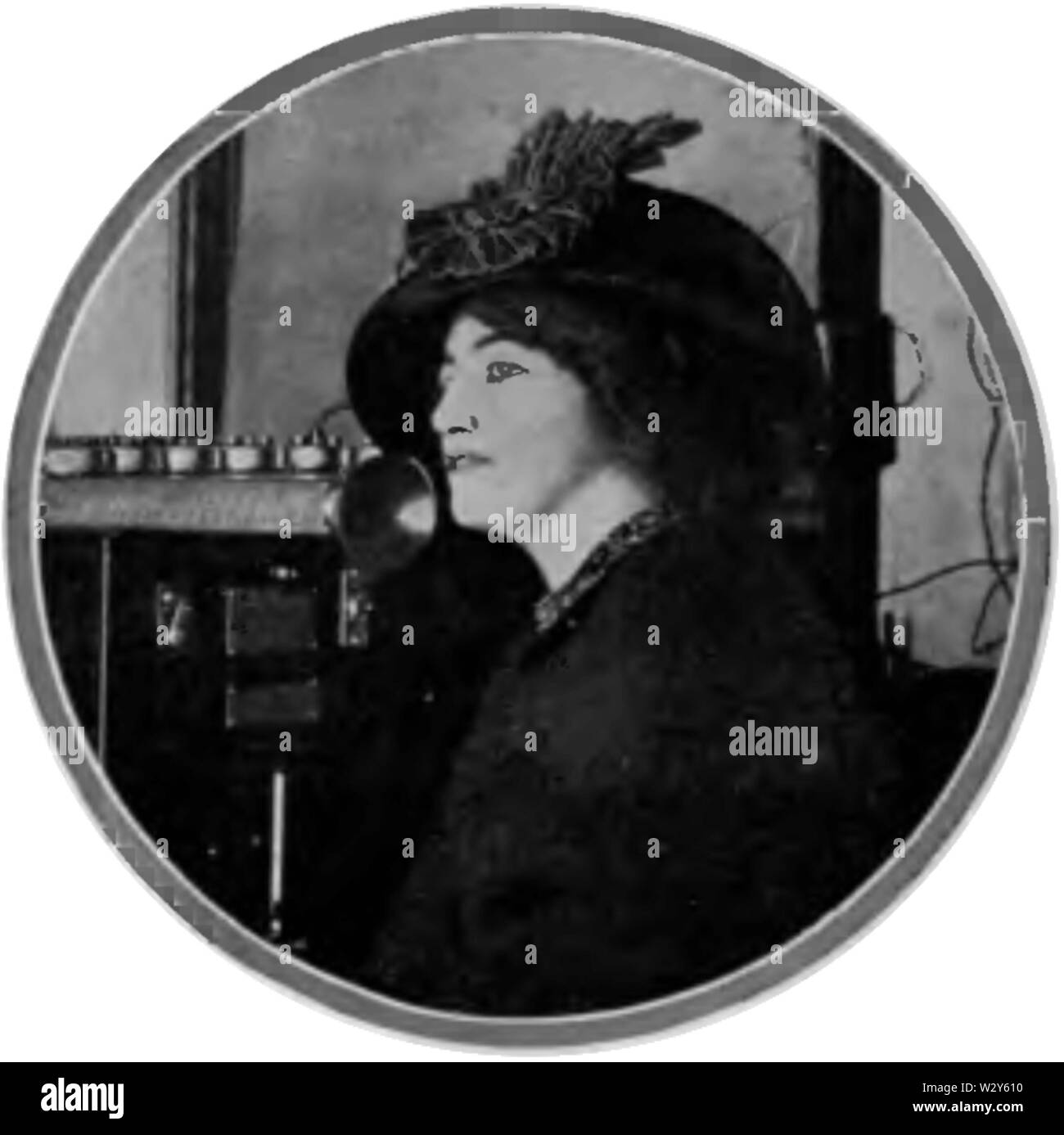 Mariette Mazarin 1908 radio broadcast Stock Photo - Alamy