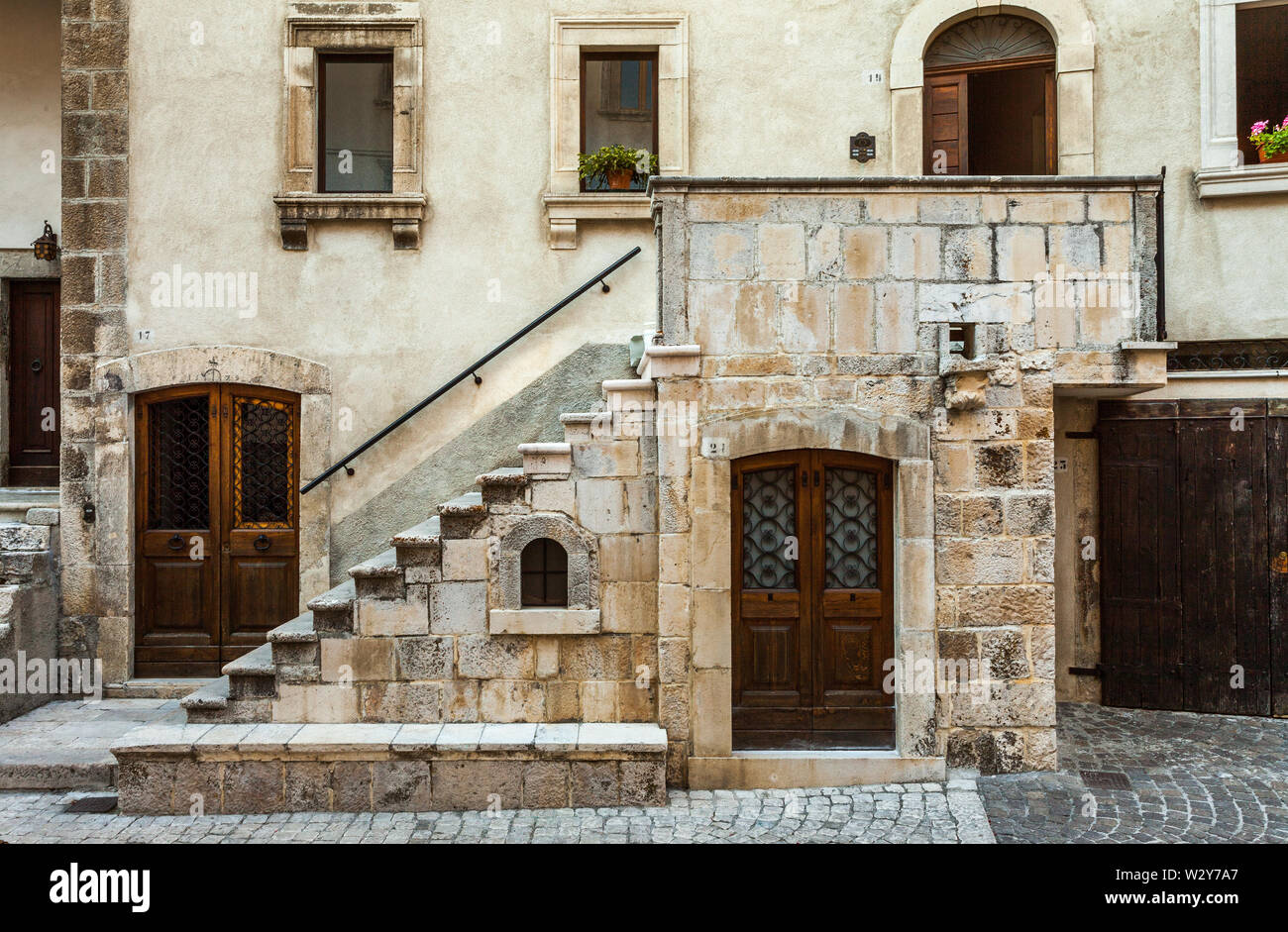 Ancient architectures in old hi-res stock photography and images - Alamy