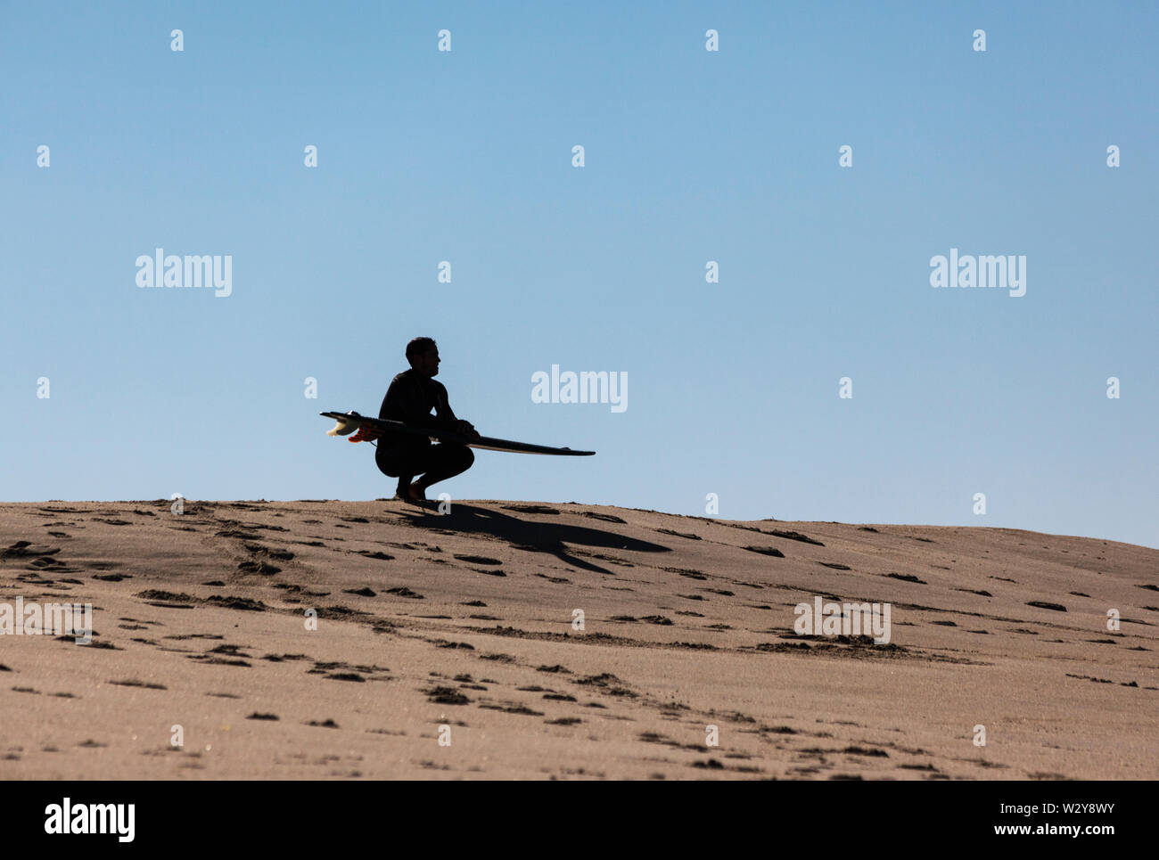 Man crouched down hi-res stock photography and images - Alamy