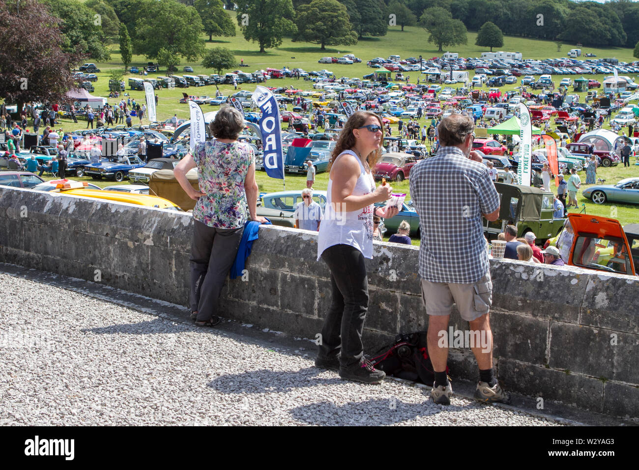 Vintage classic restored vehicles appearing at the Leighton hall car ...