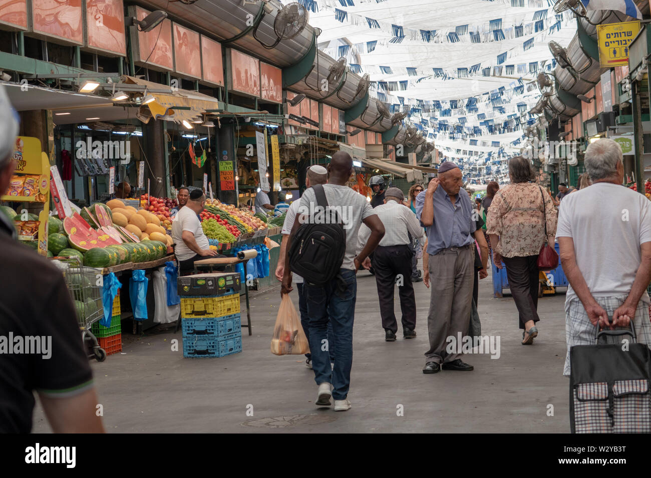 HaTikva market TEL AVIV Stock Photo - Alamy