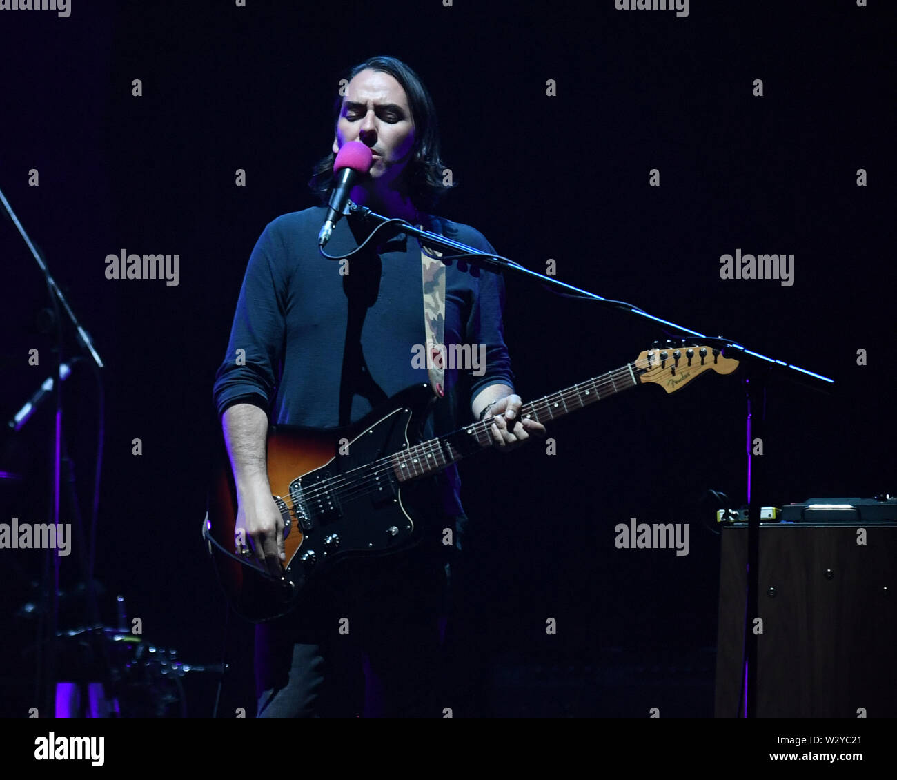 Dhani harrison hi-res stock photography and images - Alamy