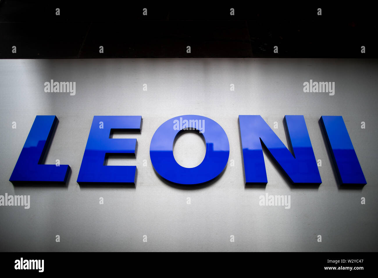 Leoni logo hi-res stock photography and images - Alamy