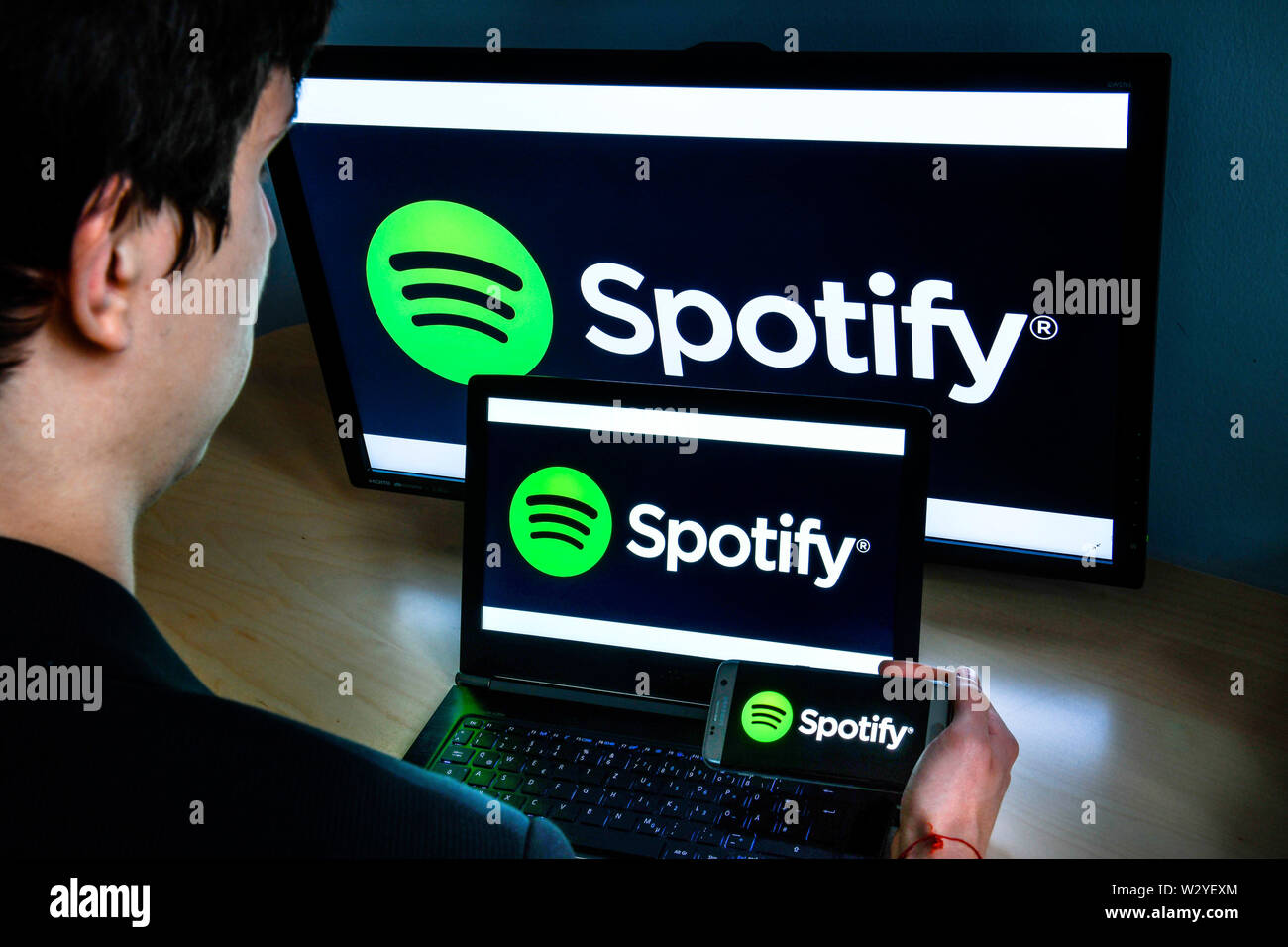 Spotify image hi-res stock photography and images - Alamy