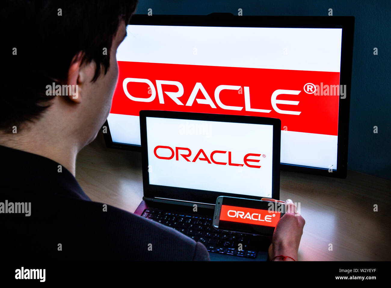 Oracle logo hi-res stock photography and images - Alamy