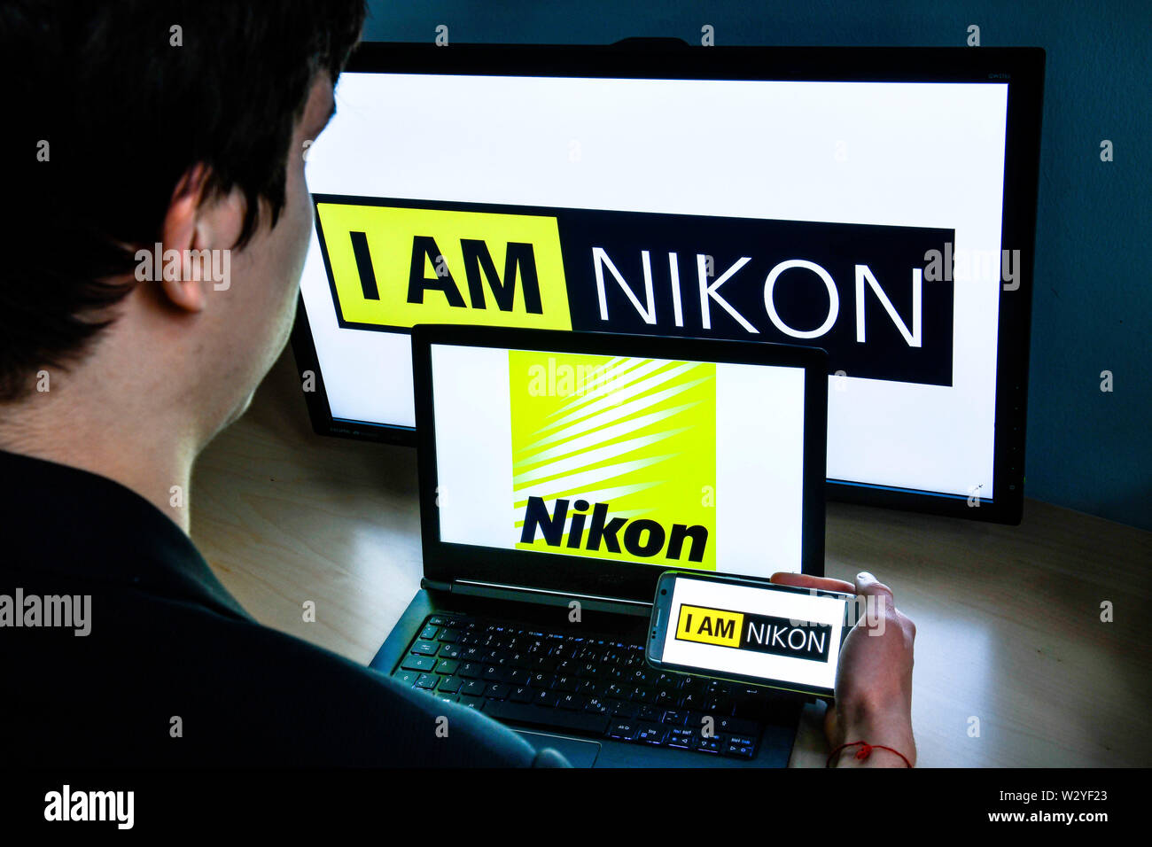 Nikon logo hi-res stock photography and images - Alamy