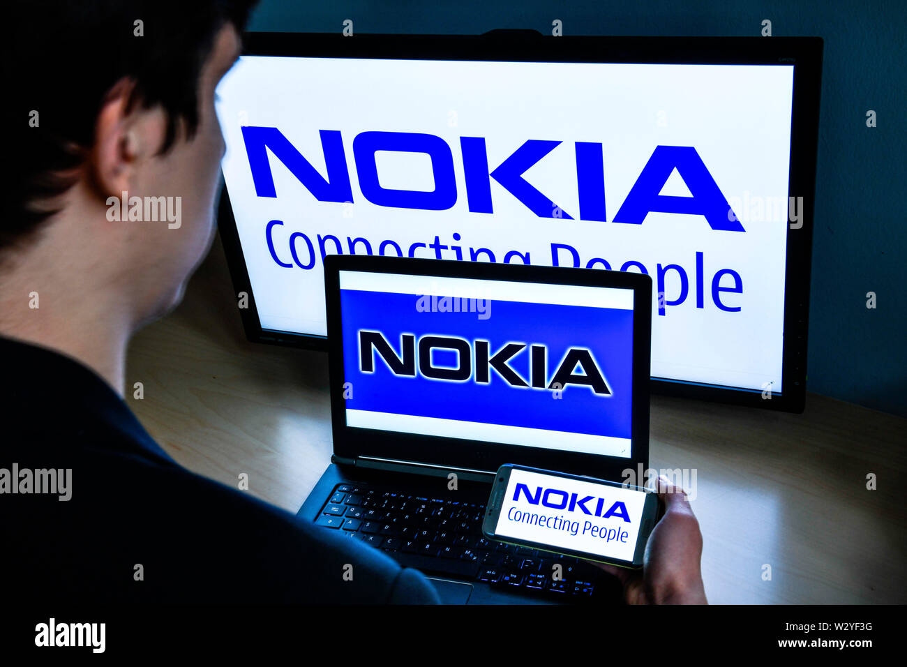 Nokia logo hi-res stock photography and images - Alamy
