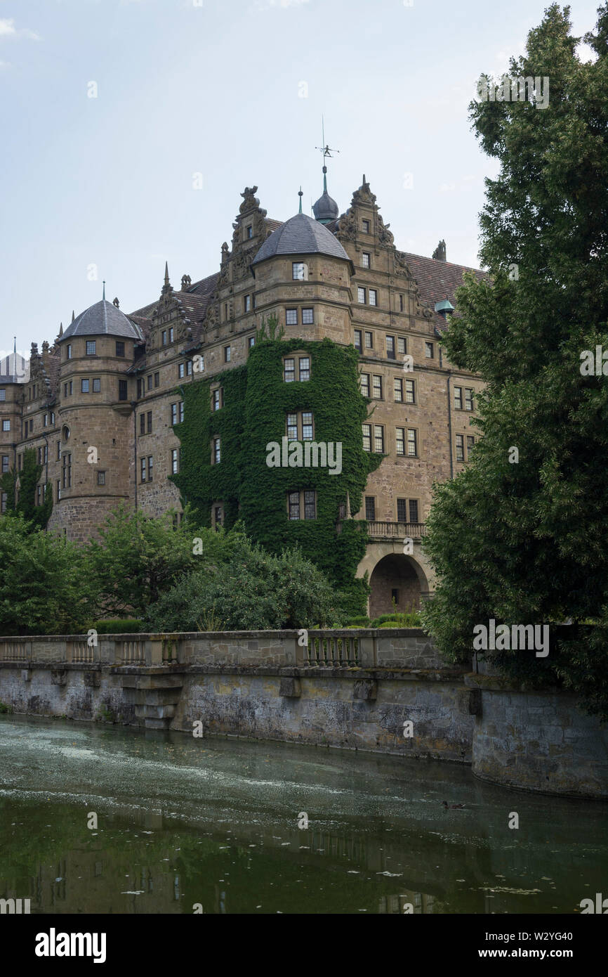 Photos of castles hi-res stock photography and images - Alamy