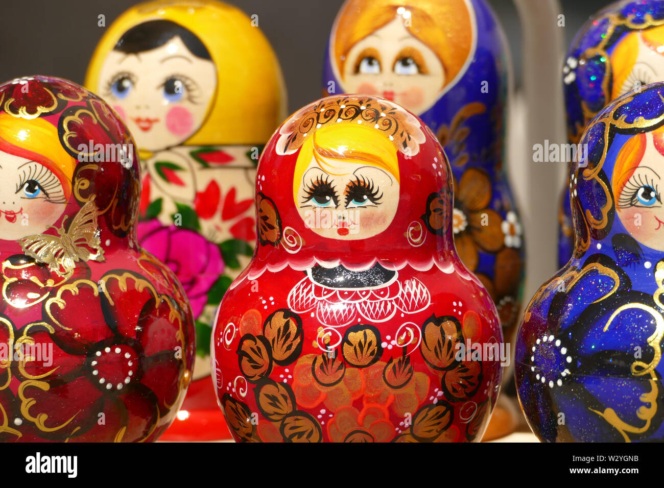 Babushka woman hi-res stock photography and images - Alamy