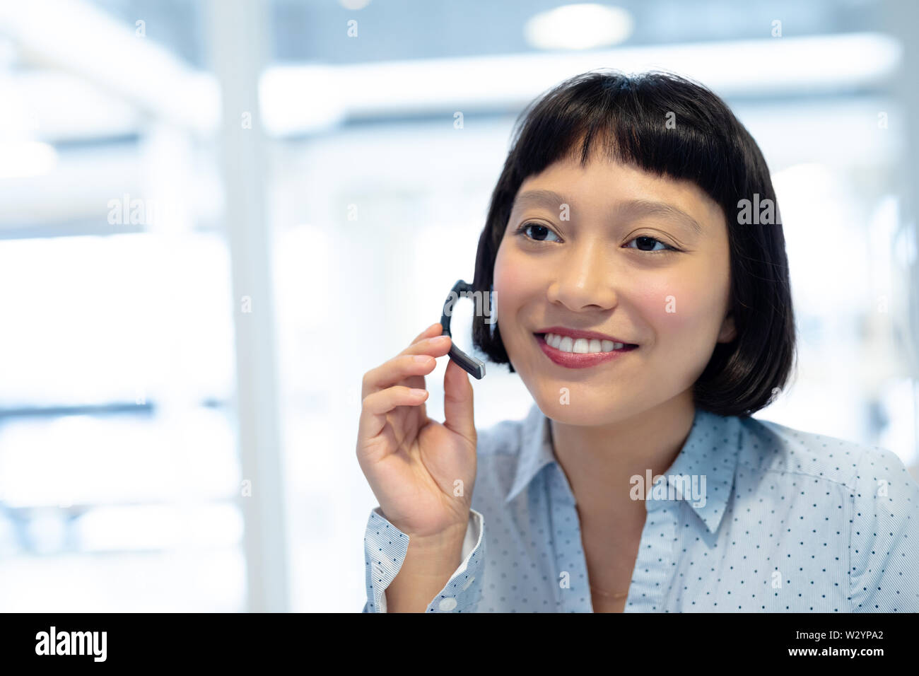 Service talking hi-res stock photography and images - Alamy