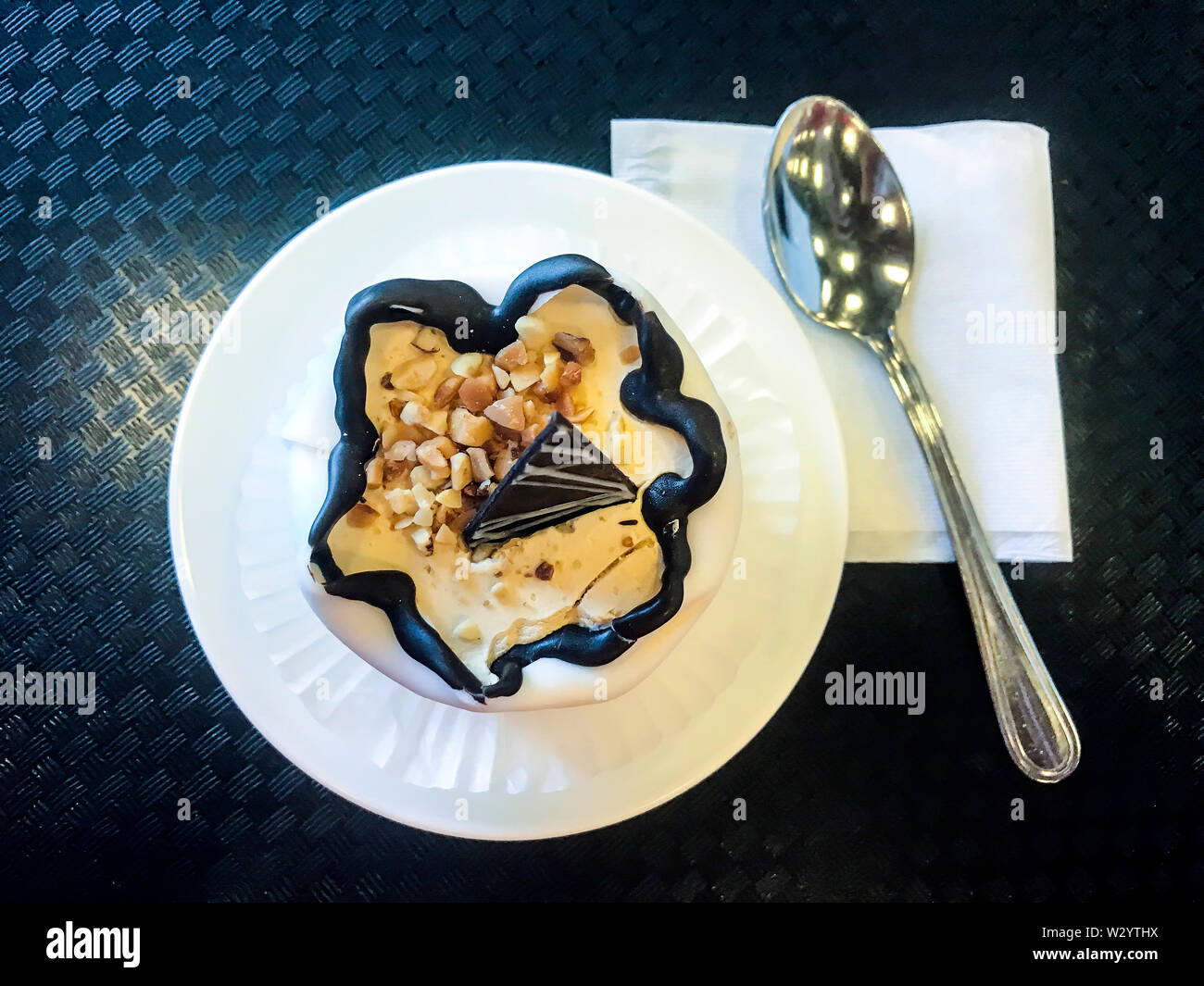 Mastic cake hi-res stock photography and images - Alamy