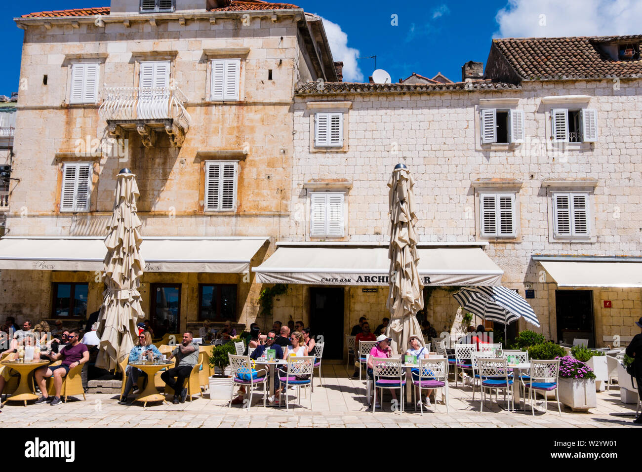 Cafe terraces, Trg svetog Stjepana, Hvar town, Hvar island, Dalmatia ...