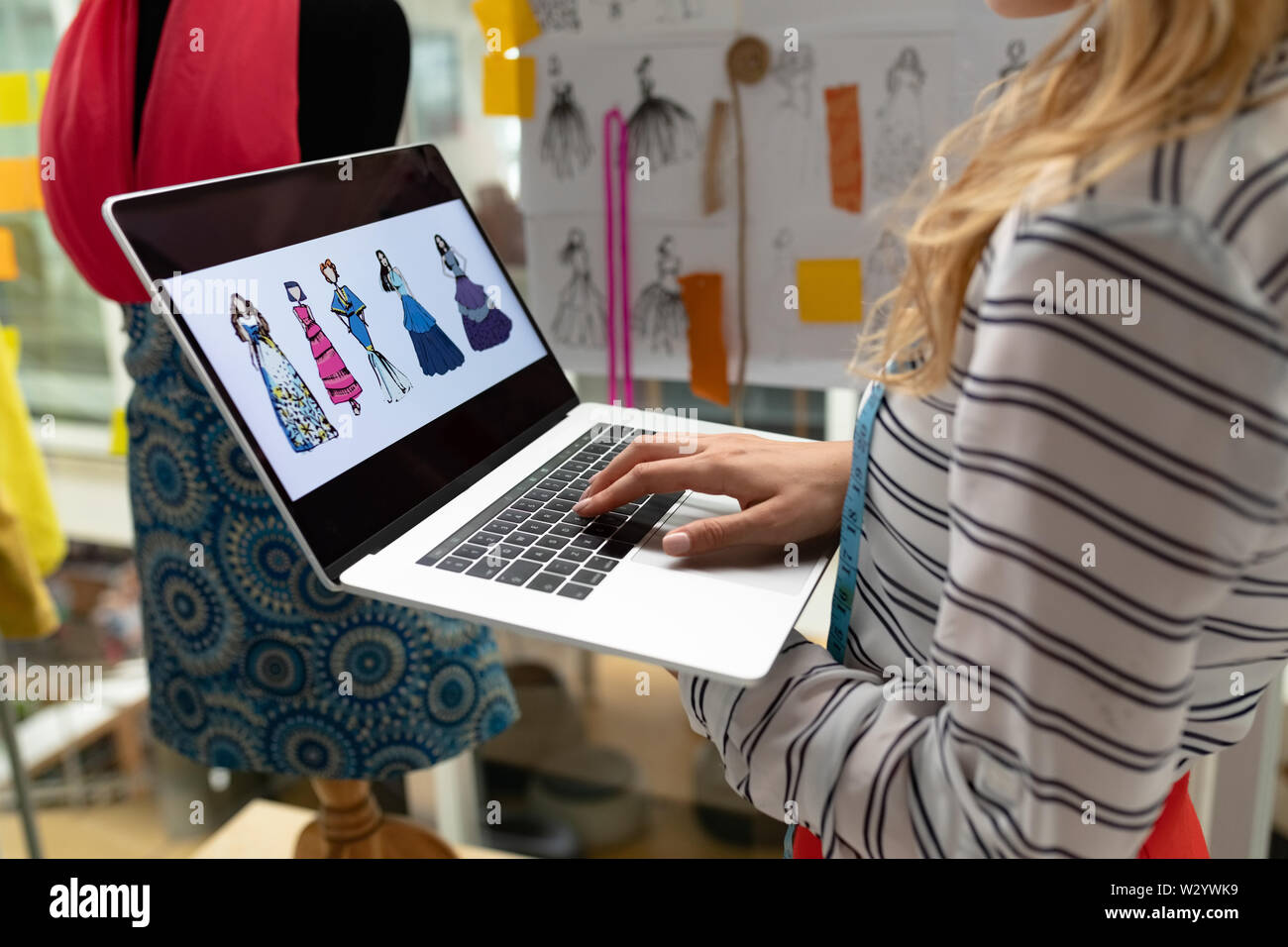 Using laptop design hi-res stock photography and images - Alamy