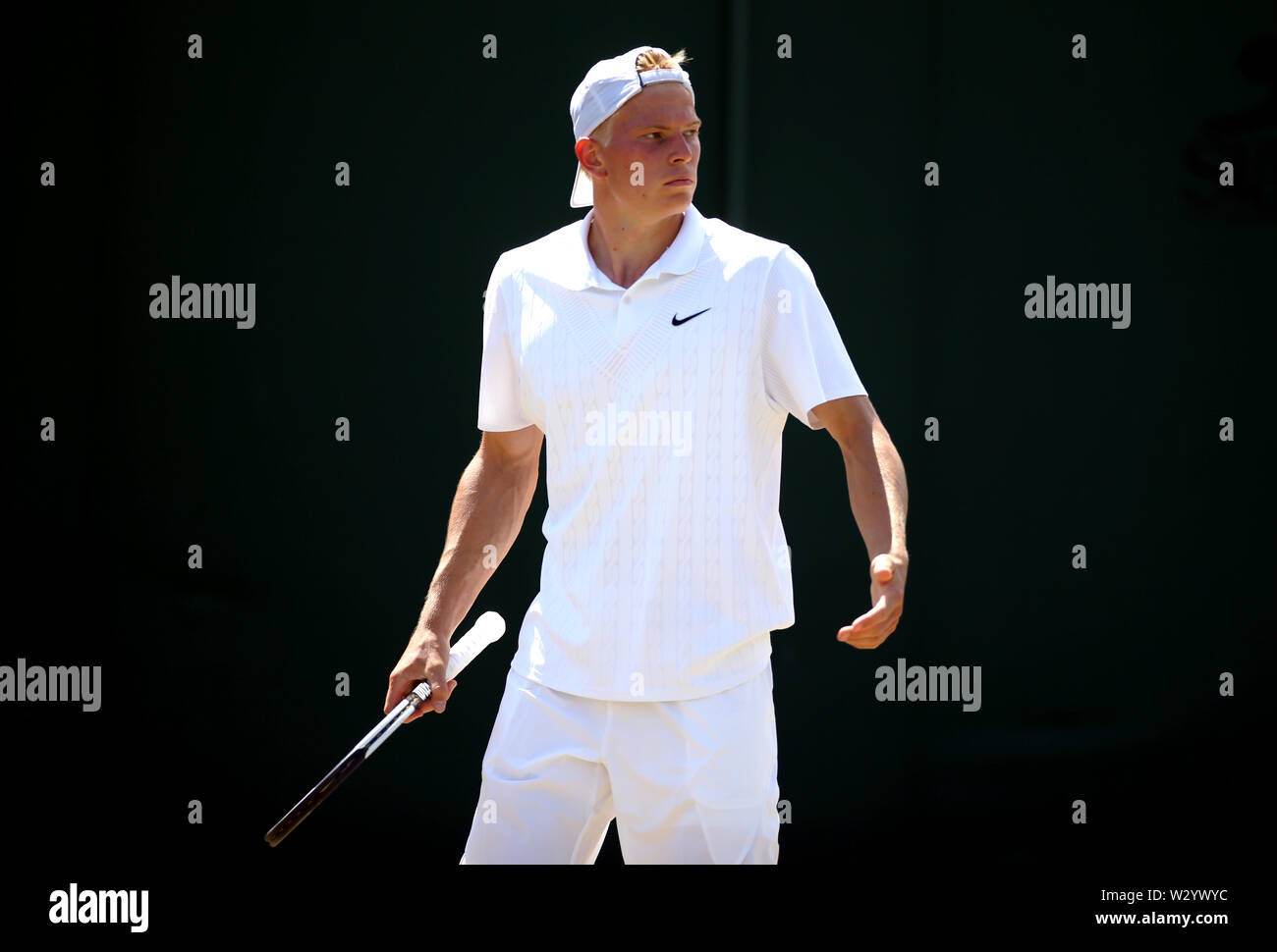 Boys on day ten wimbledon championships all england lawn tennis hi-res ...