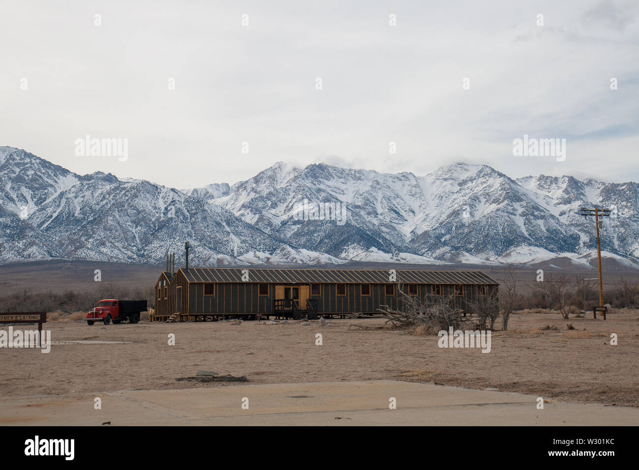 Barracks at the Manzanar internment camp Stock Photo - Alamy