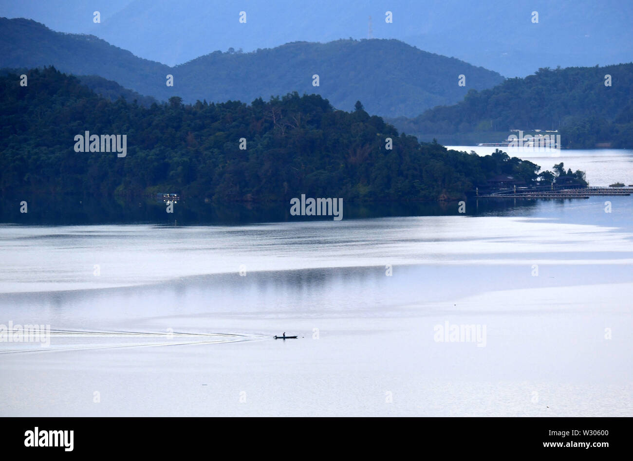 Riyue sun moon hi-res stock photography and images - Alamy