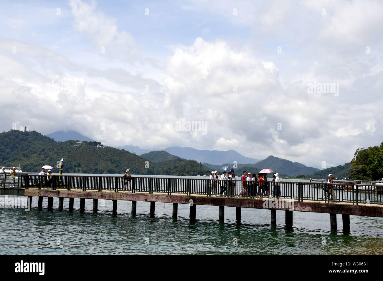 Riyue sun moon hi-res stock photography and images - Alamy