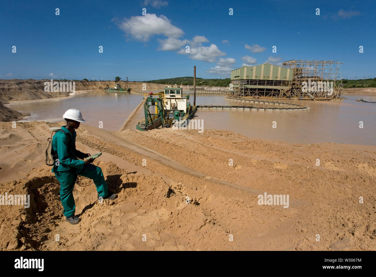 Zircon sand hi-res stock photography and images - Alamy