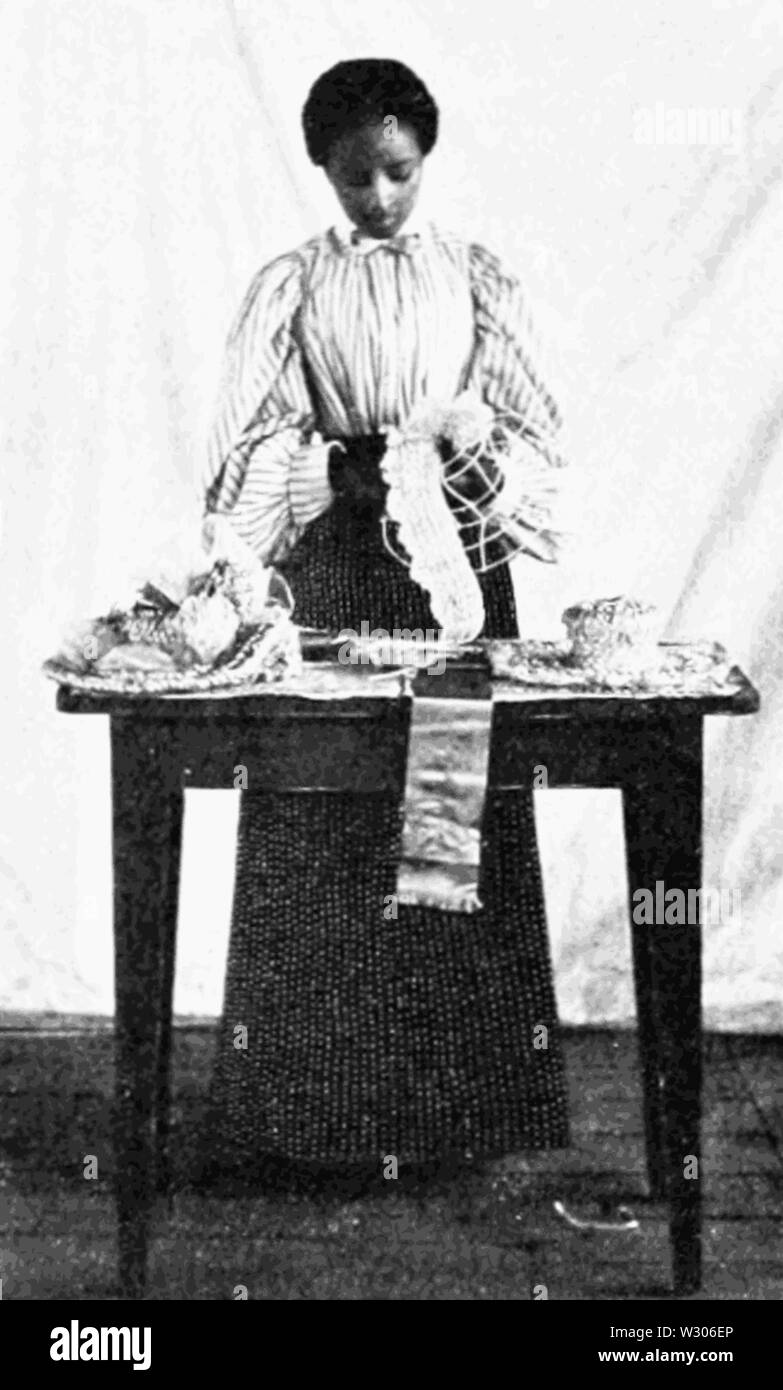 Vintage department store interior hi-res stock photography and images ...