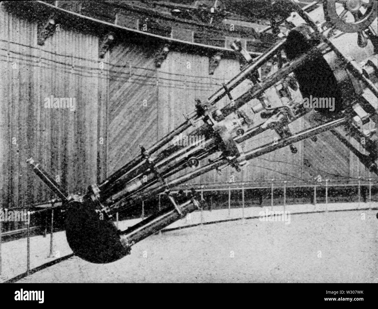 Spectrograph hi-res stock photography and images - Alamy